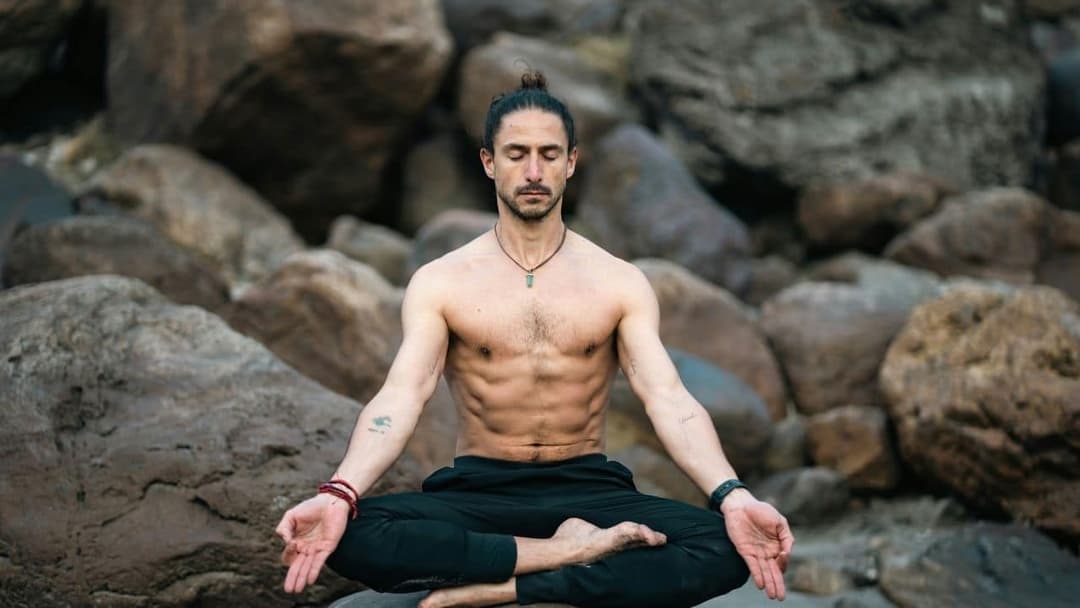 20 Best Mindfulness & Meditation Podcasts (2026 Guide)